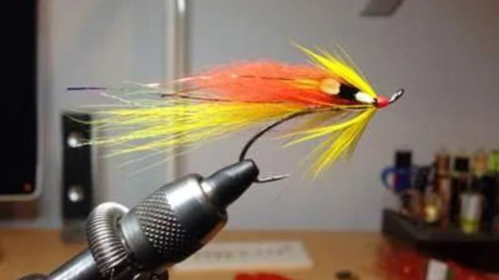 How to Set Up Salmon Fishing Rigs - Radencich Salmon Flies